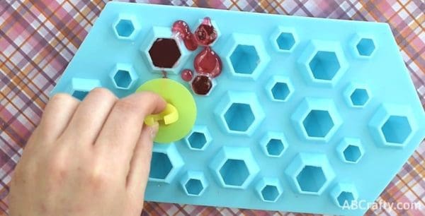 Ring Pops - Make homemade ring pops 2 ways: in minutes or from scratch