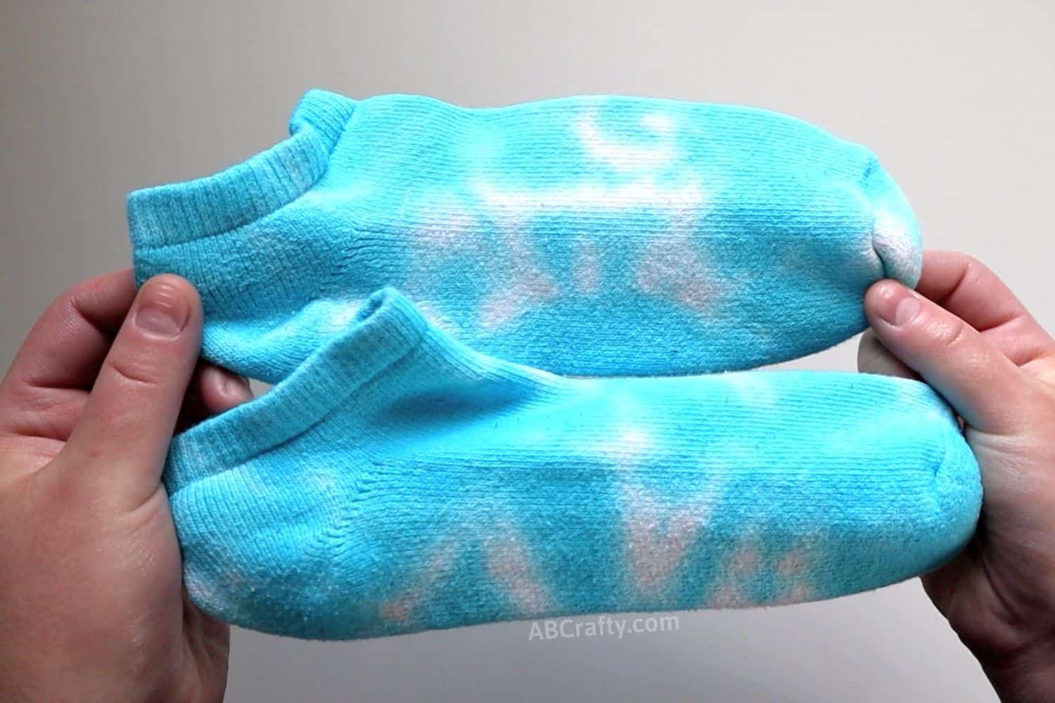 Tie Dye Socks - Easy Instructions to Tie Dye Socks at Home - AB Crafty