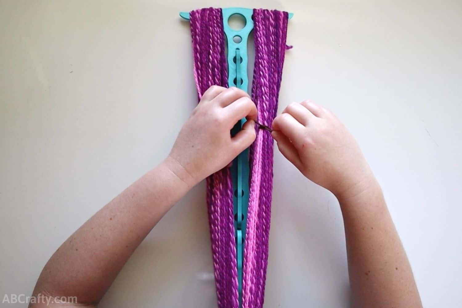 Niddy Noddy Guide - How to Make a Hank and Measure Yarn - AB Crafty