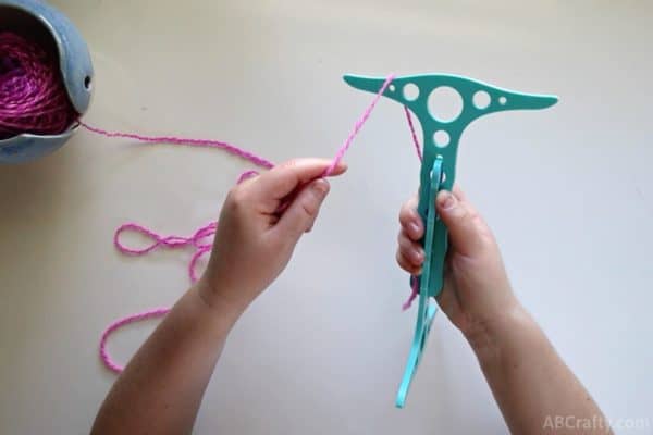Niddy Noddy Guide - How to Make a Hank and Measure Yarn - AB Crafty