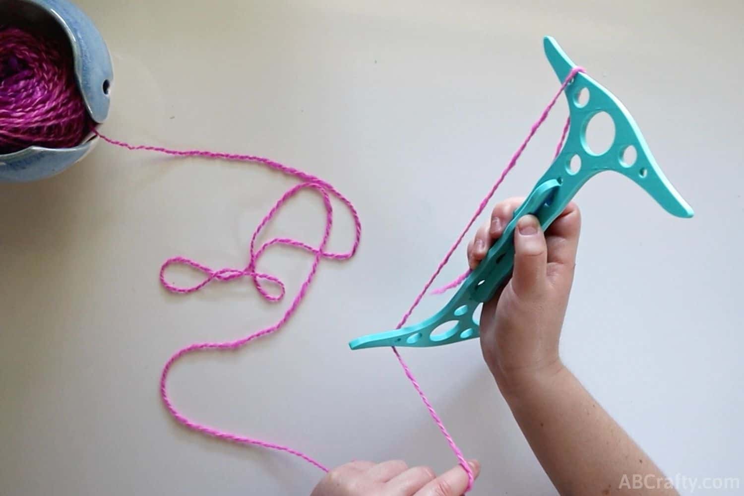 Niddy Noddy Guide - How to Make a Hank and Measure Yarn - AB Crafty