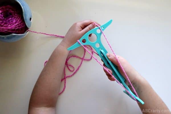 Niddy Noddy Guide - How to Make a Hank and Measure Yarn - AB Crafty