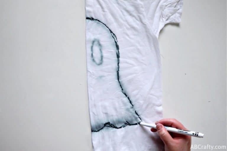 Ghost Tie Dye - How to Tie Dye a Ghost Design at Home - AB Crafty