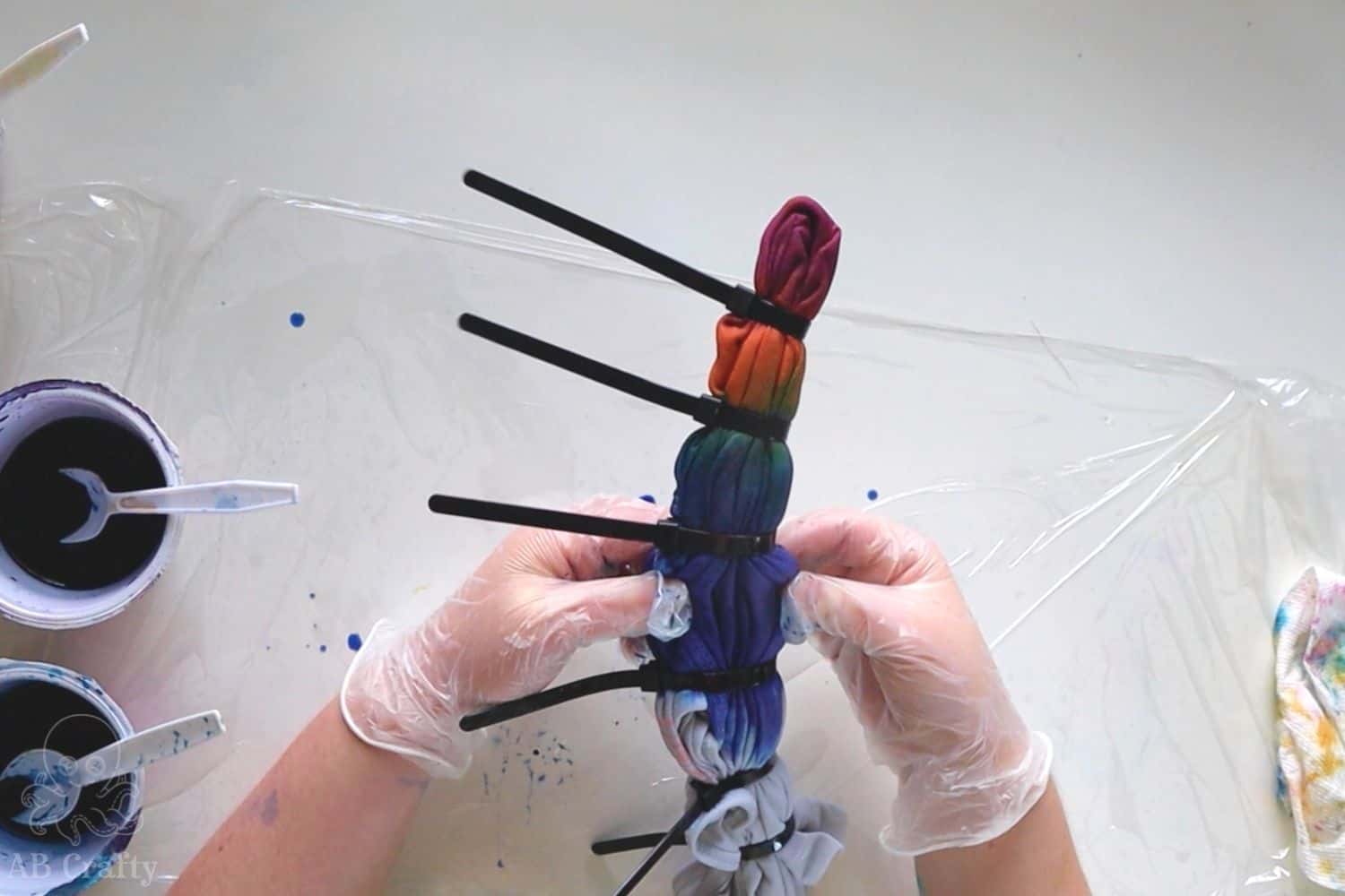 Heart Tie Dye Design - Easily Make a Tie Dye Heart Pattern - AB Crafty