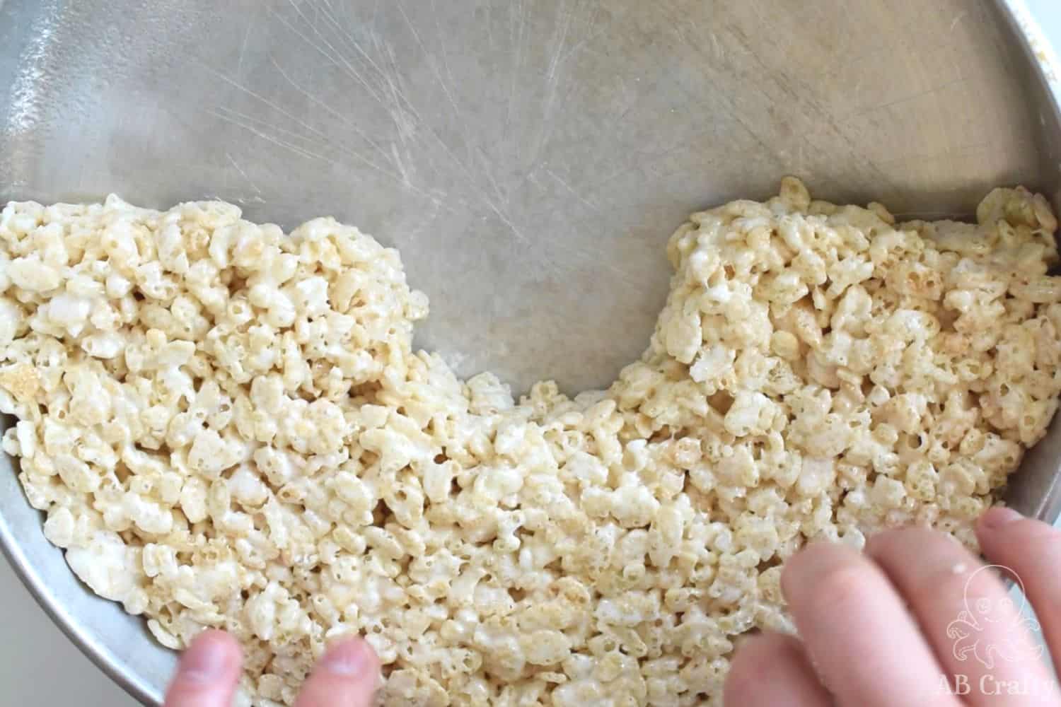 Pokemon Rice Krispie Treats - Make an Edible Pokeball - AB Crafty